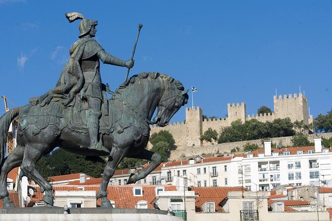 Private Lisbon Walking Tour with Premium Port Wine and Tapas Tasting - The Experience in Detail: Walking Through Lisbon’s Heart