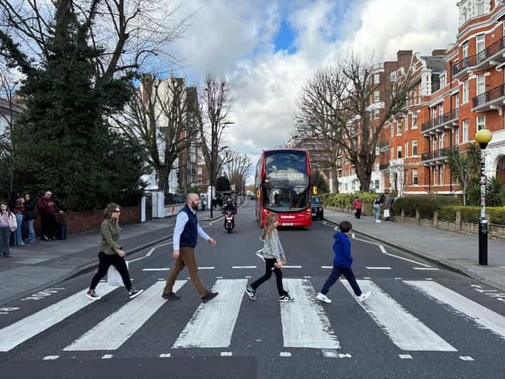 Private London Beatles Taxi Tour with Local Guide - The Experience in Detail
