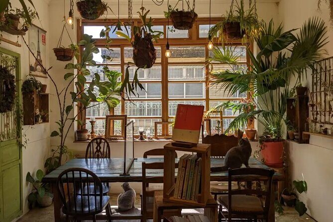 Private Longshan Temple and Dadaocheng Walking Tour - The Experience from Past Travelers