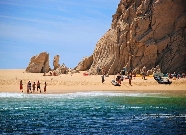 Private Los Cabos Arch & Playa del Amor tour by Glass bottom kayak - Key Points