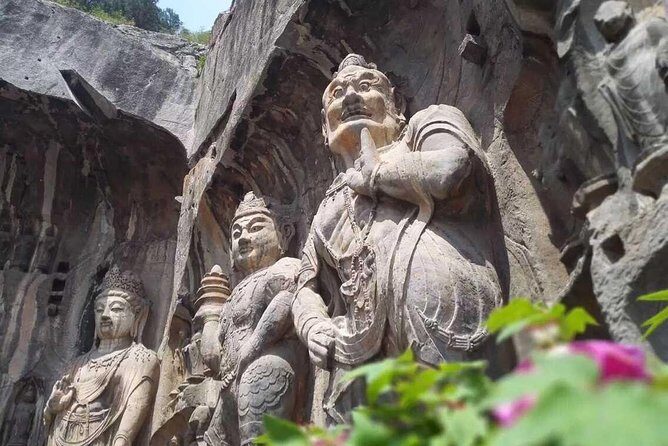Private Luoyang Day Tour: Longmen Grottoes and White Horse Temple - What Reviews Tell Us