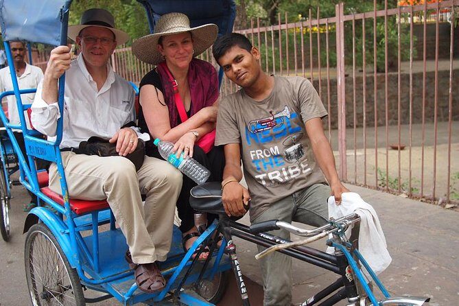 Private Luxurious Overnight Taj Mahal Tour With Agra Walks - Detailed Breakdown of the Itinerary