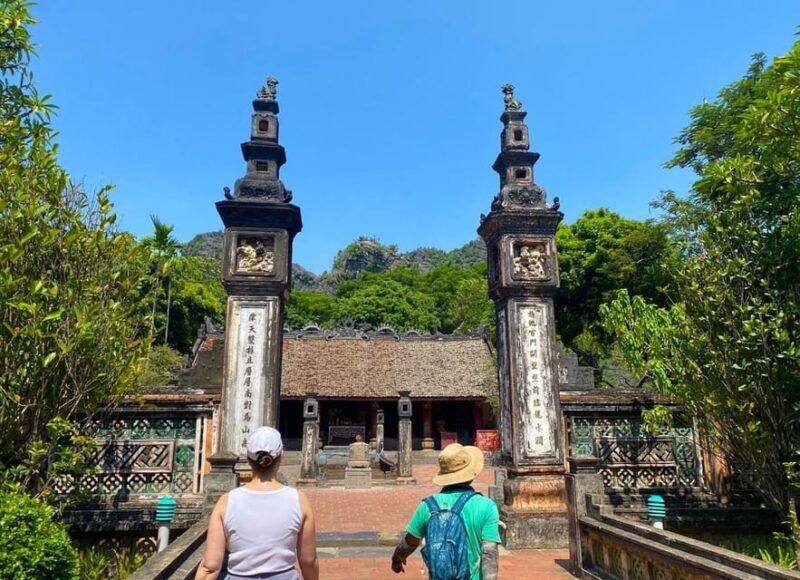 Private Luxury 1 Day Trip: Hoa Lu, Tam Coc, Mua Cave, Biking - Who Should Consider This Tour?