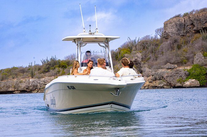 Private Luxury 28ft Boat Trip Coastline Trip Curacao - Who Will Love This Tour?