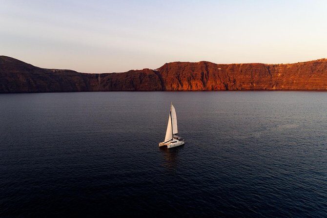 Private Luxury Caldera Cruise with a rich BBQ meal and Open Bar! - Practical Tips for Booking and Enjoying Your Cruise