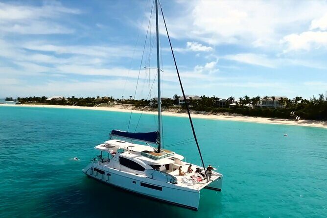 Private Luxury Catamaran Charter in Nassau - The Experience in Detail: What You Can Expect