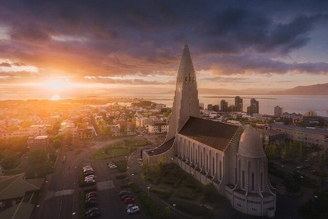 Private Luxury City Tour Reykjavik - The Historic and Political Significance of Hofdi House