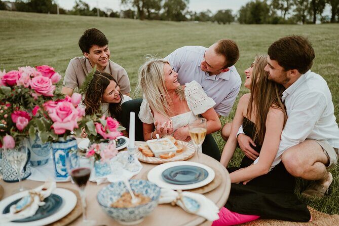 Private Luxury Picnic in Memphis (Mississippi River) - An Inside Look at the Memphis Luxury Picnic Experience