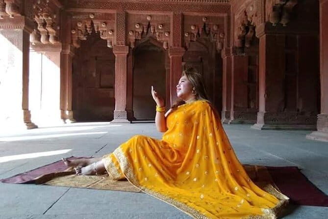 Private luxury same day trip to Taj Mahal from Delhi - Lunch and Rest: Fuel for the Journey