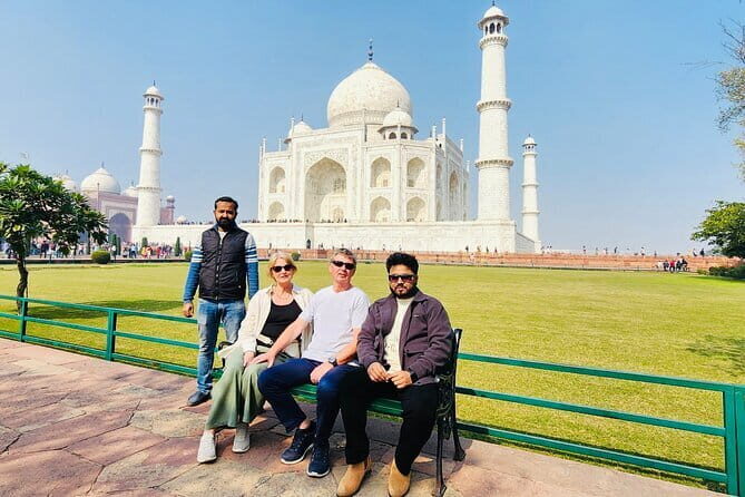 Private luxury same day trip to Taj Mahal from Delhi - The Return Trip: A Comfortable Wrap-Up