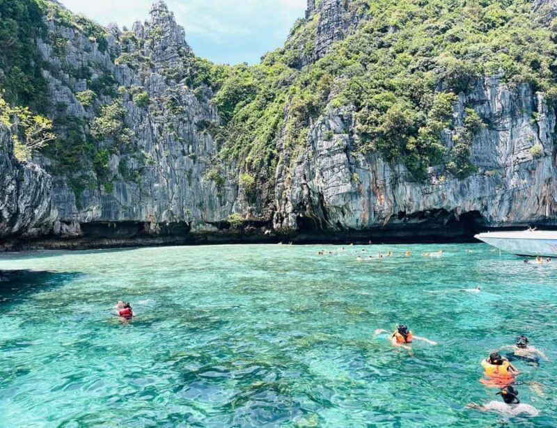 Private Luxury Speed boat to Phi Phi Islands - Authentic Experiences and Genuine Feedback