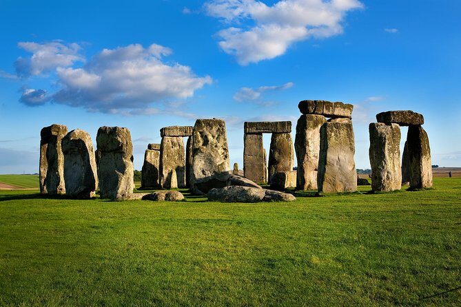 Private Luxury Sunrise Stonecircle Fully Guided Tour - Dive Into the Itinerary: Whats Included and Where