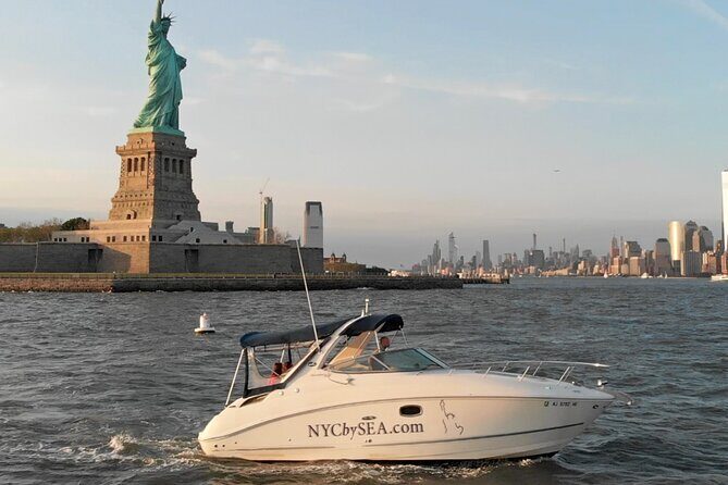 Private Luxury Sunset Boat Tour in New York City - 1 Hour - Authentic Experiences from Past Guests