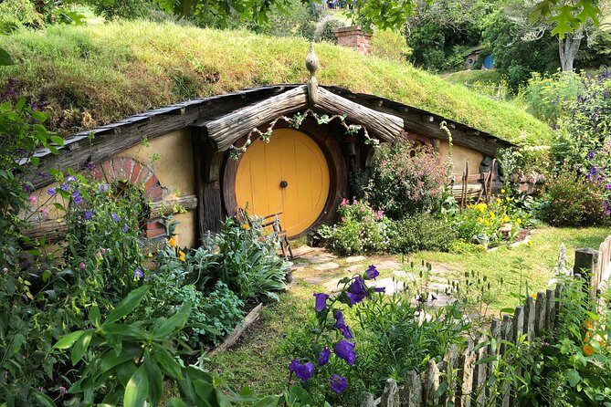Private Luxury Tour to Hobbiton Movie Set & Waitimo Glowworm Cave - Frequently Asked Questions (FAQs)
