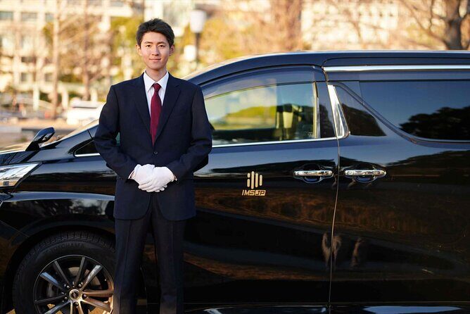 Private Luxury Transfer to or from Haneda Airport (One-Way) - Vehicle and Comfort