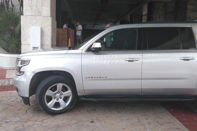 Private luxury transportation from CUN Airport to Puerto Morelos - The Sum Up