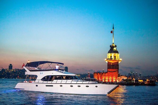 Private Luxury Yacht Cruise in Istanbul Bosphorus - The Details of the Bosphorus Yacht Experience
