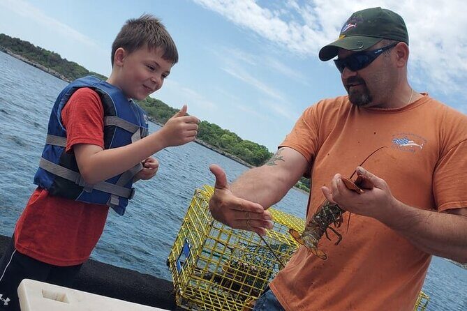 Private Maine Lobstering and Scenic Cruise - Exploring the Private Maine Lobstering and Scenic Cruise