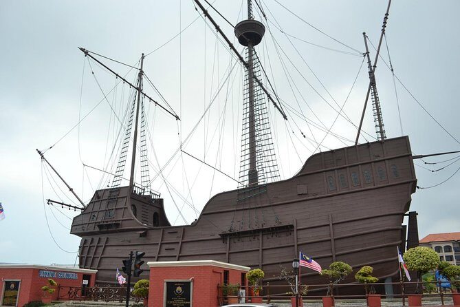 Private Malacca Day Tour With Lunch - Experience the Charm of Malacca on a Private Day Tour