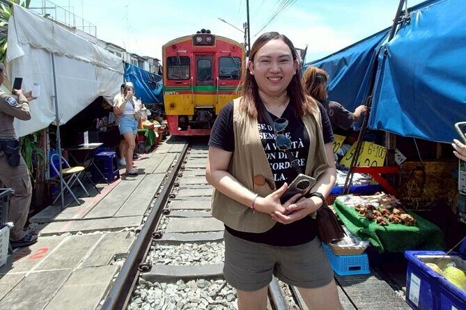 Private Mangrove Forest Experience with Floating& Railway Market - Who Should Consider This Tour?