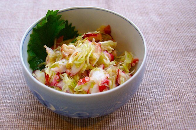 Private Market Tour and Cooking Lesson With a Tokyo Native Makiko in Her Home - Exploring the Itinerary