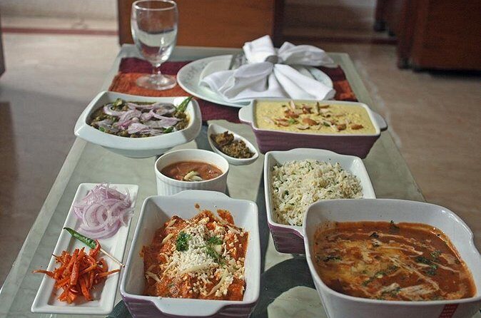 Private Market Tour and Vegetarian Cooking Class in Mumbai - Who Will Love This?