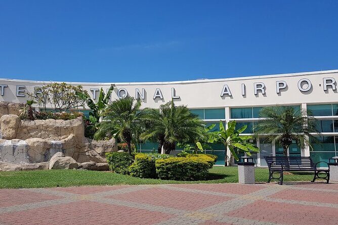 Private MBJ Airport Transfer to Breathless and Secrets Resorts - Transfer Logistics: Details and Practicalities