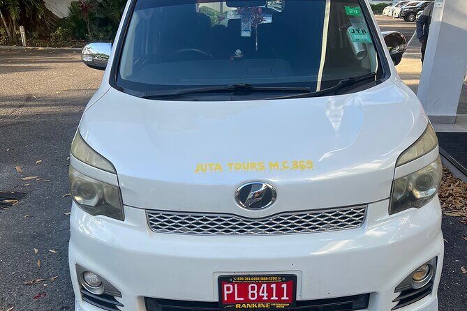 Private MBJ Airport Transfer to Breathless and Secrets Resorts - The Sum Up