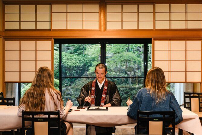 Private Meditation and Calligraphy with a Monk in Tokyo Temple - Key Points