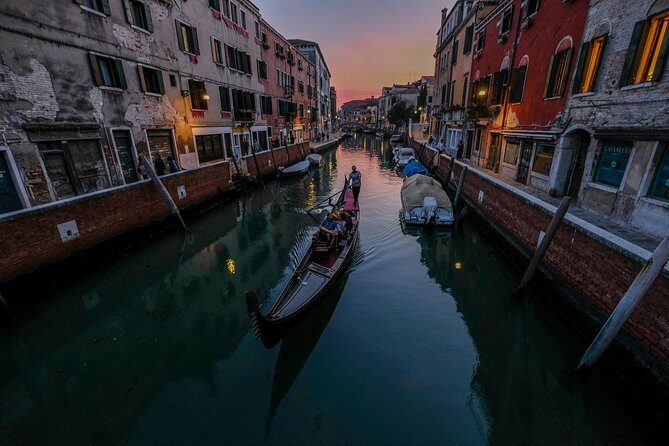 Private Mini Venice Photo Walk 2 Hours - FAQs