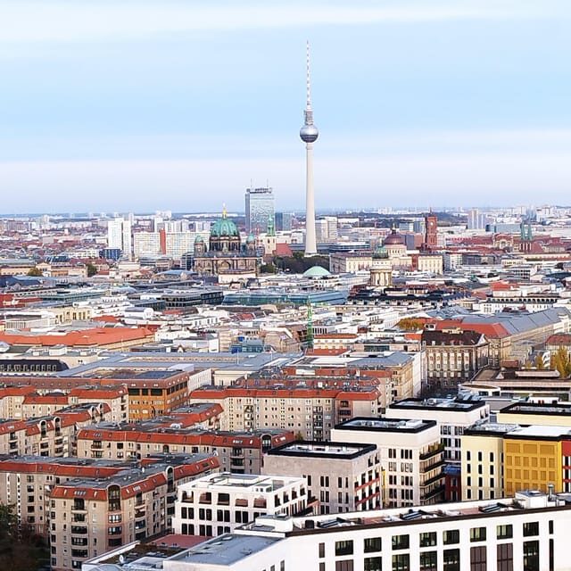 Private Minivan Tour Berlin Highlights Driver and Guide - Frequently Asked Questions