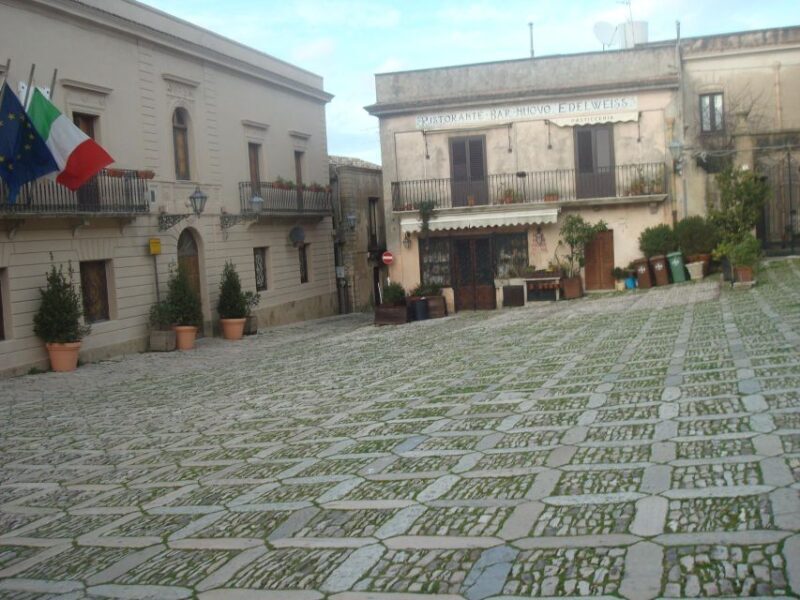 Private Monreale Cathedral and Cloister, Ceramic Lab tour - Who Should Consider This Tour?
