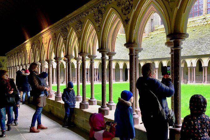 Private Mont Saint-Michel, Normandy D-Day Express trip from Paris - FAQs