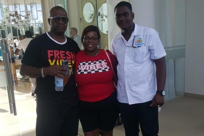 Private Montego Airport -Excellence Oyster Bay Roundtrip Transfer - Key Points