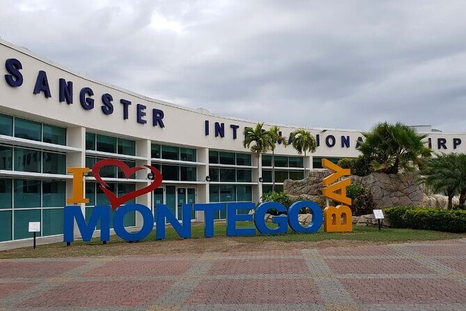 Private Montego Bay Airport/ Port Transfer To Hotels in Negril - Who Will Love This Service?