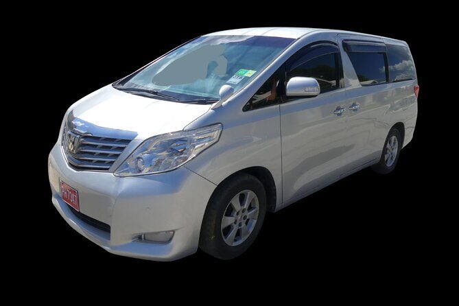 Private Montego Bay Airport Shuttle to Ocho Rios Hotels - Key Points