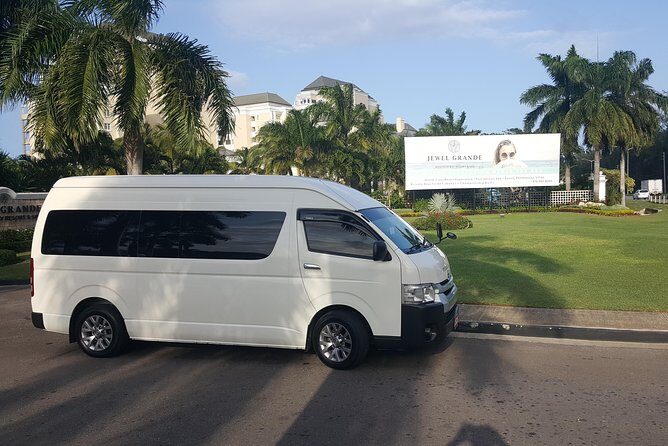 Private Montego Bay Airport Taxi to Jewel Grande - Introduction