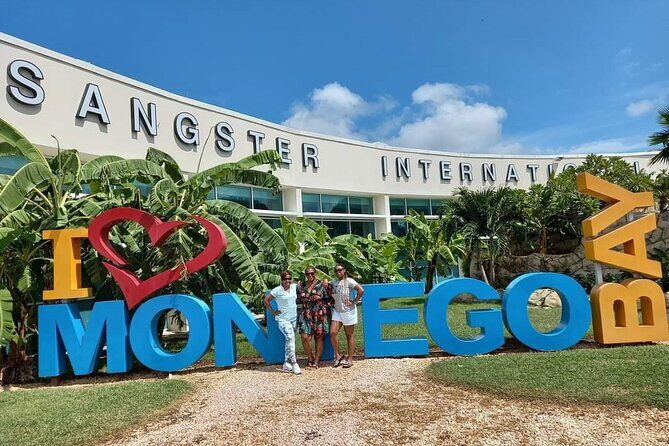 Private Montego Bay Airport Transfer to Hotels in Montego Bay - The Pickup Experience and Meeting Points