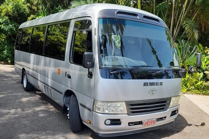 Private Montego bay Airport Transfer To Negril - The Vehicle and Comfort