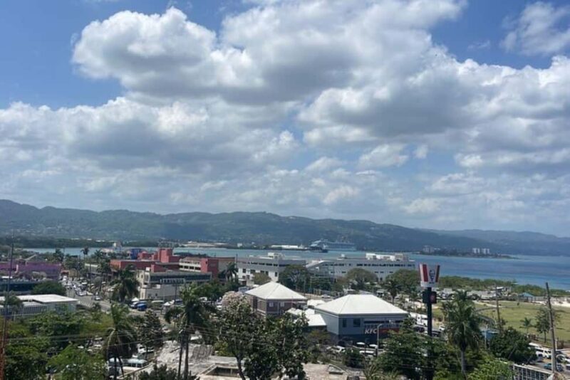 PRIVATE MONTEGO BAY CITY TOUR WITH MAGARITAVILLE - Understanding the Value