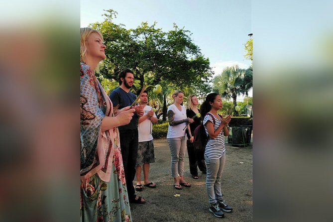 Private Morning eremony in Wat Chalong (Chaithararam Temple) - Practical Tips for Visitors