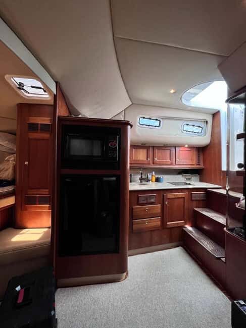 Private Motorboat Sunset Cruise  Negril Small Groups 1-8 - A Close Look at the Private Motorboat Sunset Cruise in Negril