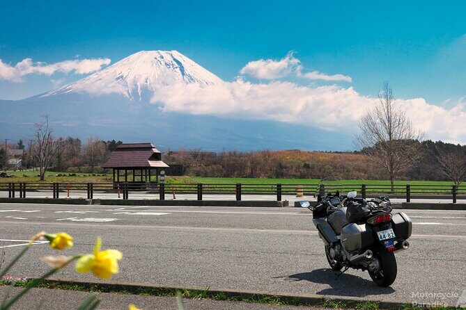 Private Motorcycle Day Tour to Fuji and Hakone: Onsen and Nature - Key Points