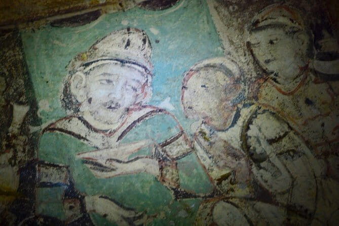 Private Mumbai City & Bollywood Studio Guided Tour with Transport - Bollywood: The Heart of Indian Cinema