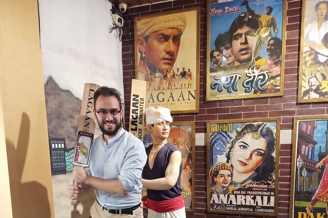 Private Mumbai City Tour and Bollywood Tour Combo with Transport - What the Reviews Say