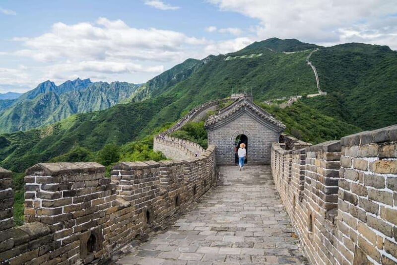 Private Mutianyu Great Wall Tour with English Driver - The Sum Up