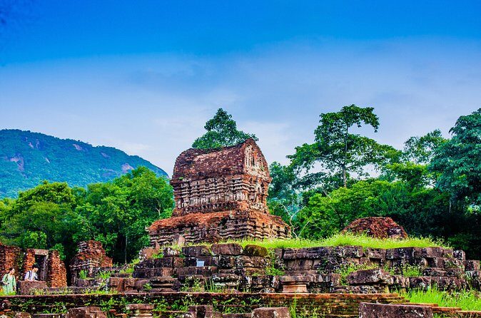 Private My Son Tour w. included admission & lunch, knowledgeable guide - The Sum Up