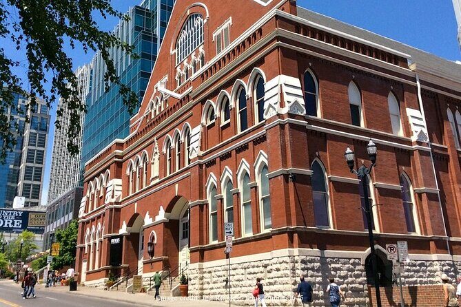 Private Nashville Walking Tour with Johnny Cash Museum Admission - Additional Highlights and Practical Details