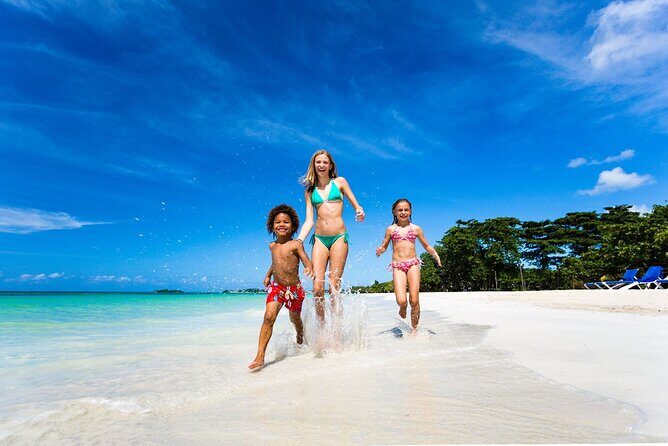 Private Negril Day Trip to Seven Miles Beach and Rick's Cafe from Falmouth - An overview of what makes this tour special