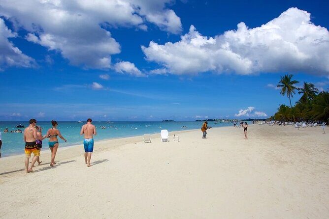 Private Negril Day Trip to Seven Miles Beach & Rick's Cafe from Ocho Rios - Authentic Experiences and Authentic Views